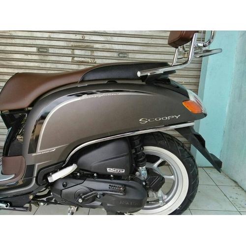 Jual Aksesoris scoopy /lis body chrome scoopy/list body samping scoopy ...