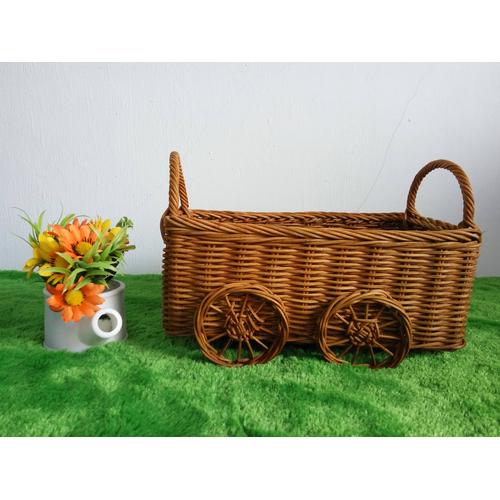 Jual Keranjang Roda Rotan shabby chic - Merah - Kab. Tangerang - King ...