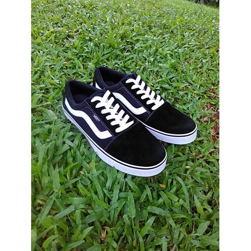 Jual Sepatu Pria Casual Vans Black Grade Original - Hitam, 42 - Jakarta ...