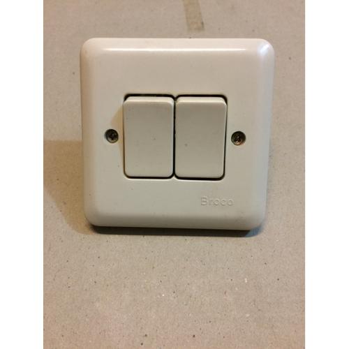 Jual saklar seri broco / saklar inbow / new gee double switch / broco ...