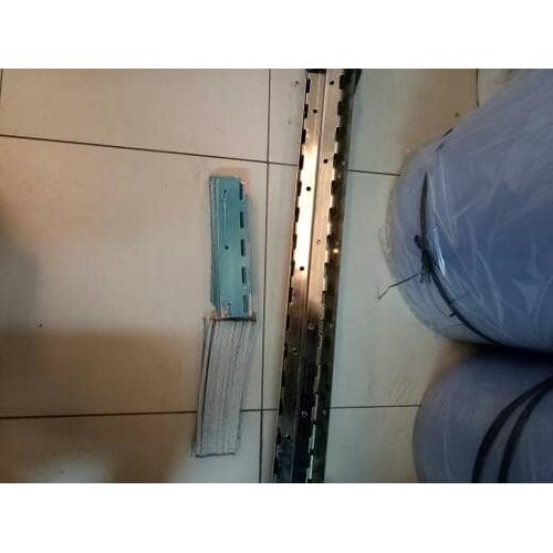 Jual bracket plastik strip curtain pvc / gantungan tirai plastik pvc ss ...
