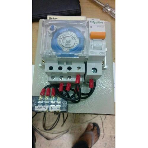 Jual panel lamp otomatis/timer theben+mcb 1p+box panel - Jakarta Pusat ...