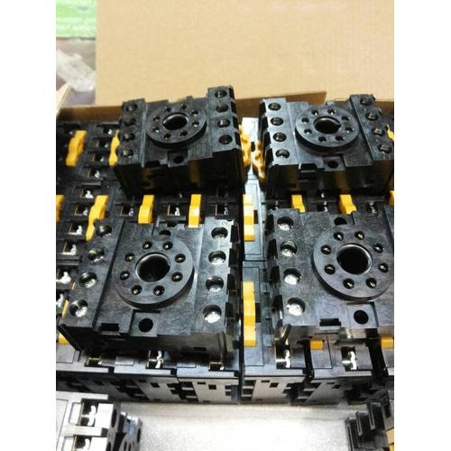 Jual OMRON SOCKET PF083A-E LOBANG 8 PIN BULAT PANEL BOX DIN REL ...