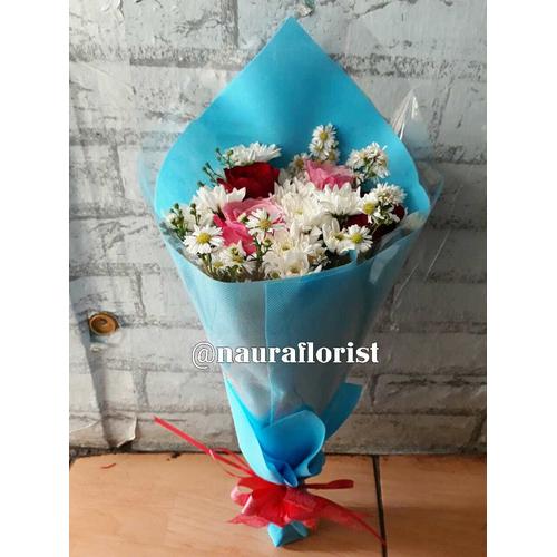 Jual HAND BOUQUET / BUNGA WISUDA /BUNGA ULTAH/MAWAR/KRISAN - Jakarta ...