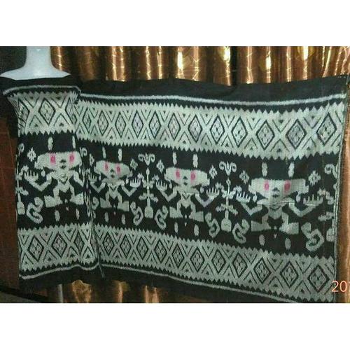 Jual kain tenun rang-rang rajut hitam putih motif asmat New - Kab ...