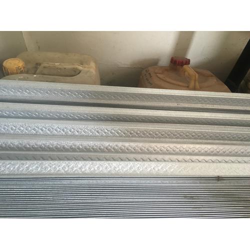 Jual RENG 0,45 /BAJA RINGAN 0,45 full sni panjang 6 mter 1 batang AZ100 ...