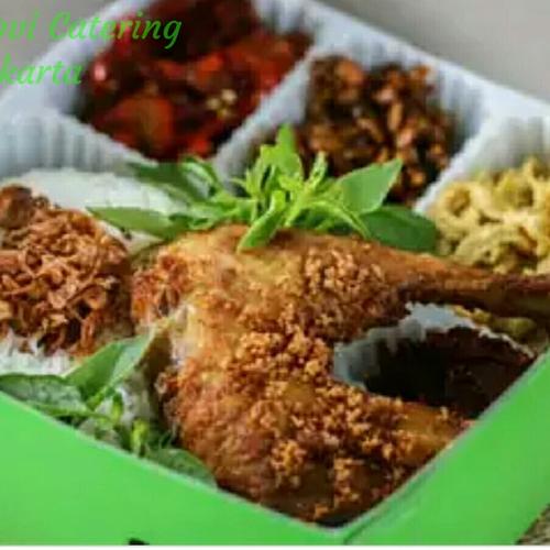 Jual Paket nasi uduk ayam goreng tradisional nasi box / nasi kotak ...