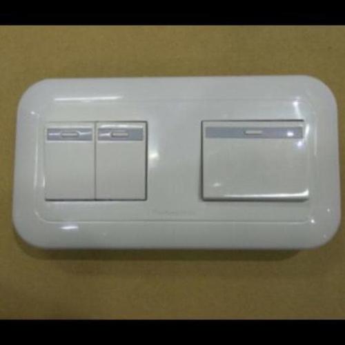 Jual Panasonic Saklar 3 Gang / Saklar Tripple - Jakarta Barat - Sinar ...