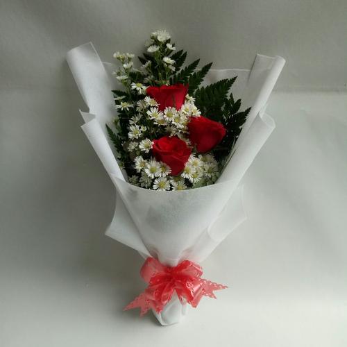 Jual Buket bunga hadiah ulang tahun bunga mawar asli hand bouquet ...