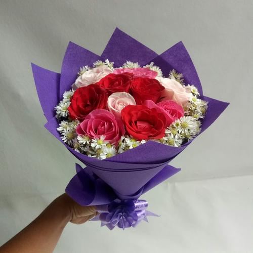 Jual Hand bouquet buket bunga wisuda bunga mawar bucket hadiah ulang ...