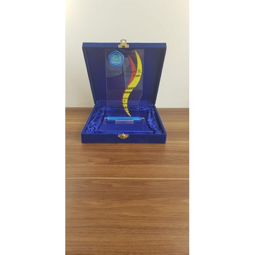 Jual Box Bludru , Box Plakat - SQUARE WOOD - Jakarta Barat - Herculex ...
