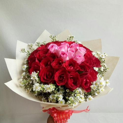 Jual Buket bunga mawar asli hand bouquet bucket hadiah anniversary ...