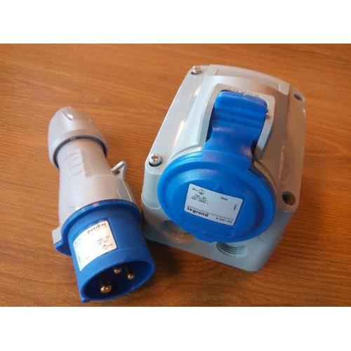 Jual SET Legrand SM Socket 3P 16A - 555154 + Plug 3P 16A - 555124 - Kab ...