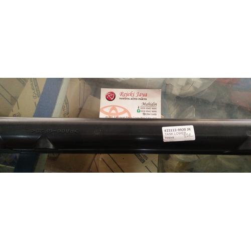 Jual Lower Tank / Tutup Radiator Bawah Kijang Innova Bensin Manual ...