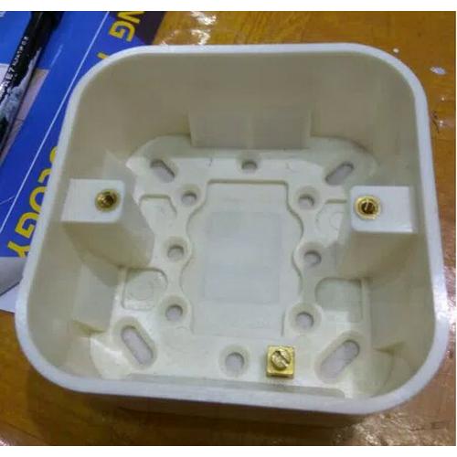 Jual Kotak Outbow Utk Stop Kontak AC WBJ6010W - Kab. Tangerang - tk ...