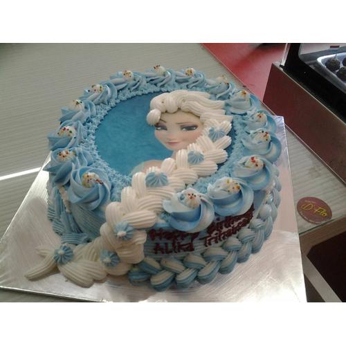 Jual kue ultah anak 18cm /frozen tart /edibel tart /blackforest ...
