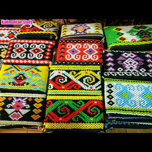 Jual Dompet Manik Khas Dayak (Besar) - Kuning - Kab. Banjar - Rempah ...
