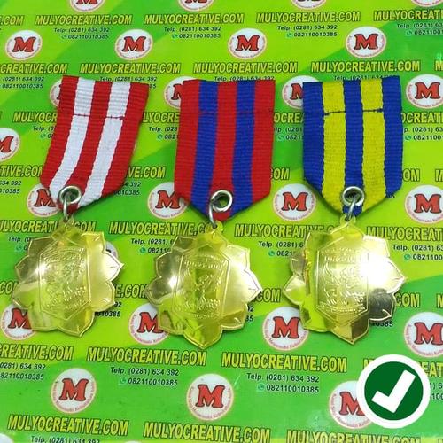 Jual Medali Tanda Jasa Kehormatan Desain Sesuai Keinginan Pita Tanda ...