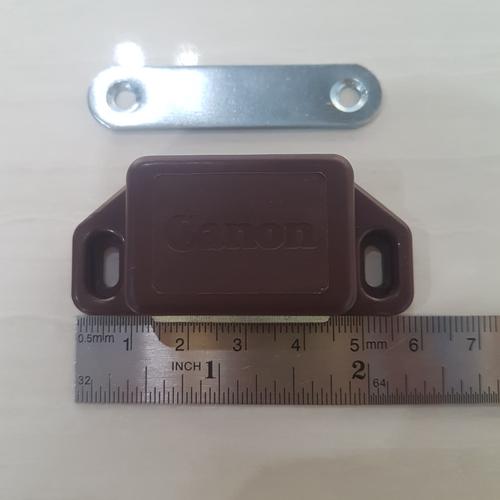 Jual MP 33 Magnet Magnit Pintu Lemari Kayu COKLAT BESAR / Magnetic ...