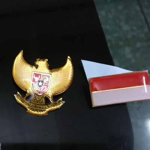 Jual PIN GARUDA TANGGUNG + PIN MERAH PUTIH - Kota Surabaya - BATIK shop ...