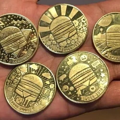 Jual coin mcdonalds koin mcd happy meal 50 years of big mac - Kota ...