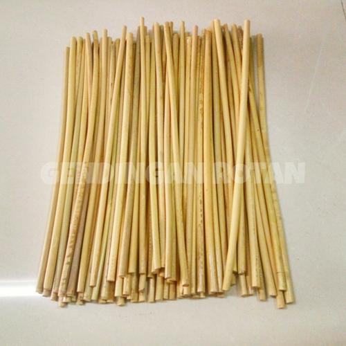 Jual Rotan stik / rotan batangan alami/asli / rotan buluh - Kota ...