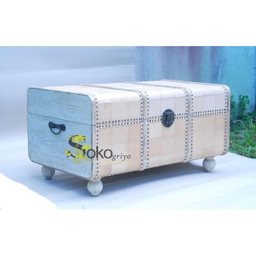 Jual MEJA TAMU BOX - MEJA KAYUKOMBINASI KULIT - VINTAGE TABLE - MEJA ...