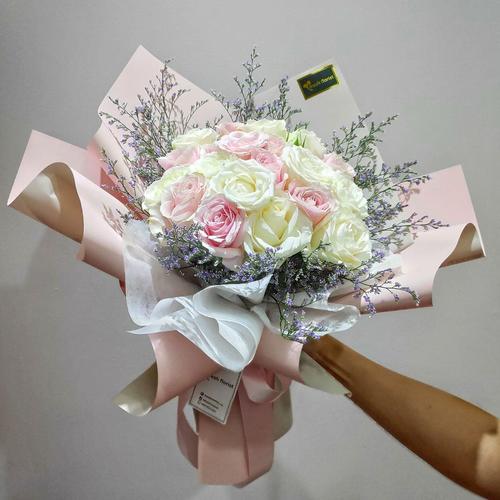 Jual Hand Bouquet - buket bunga wisuda - bunga mawar - korean bouquet03 ...