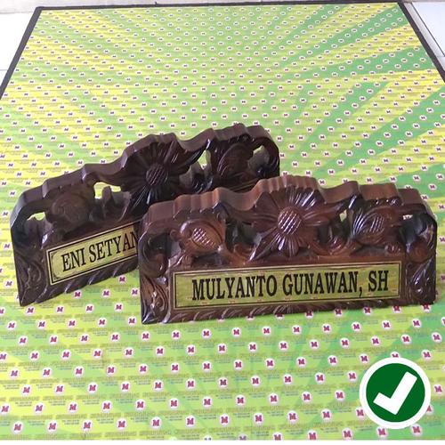 Jual Papan Nama Meja Bahan Kayu - Papan Nama Nameplate Kayu Custom ...