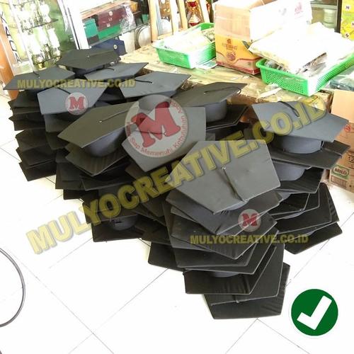 Jual Topi Toga Wisuda Warna Hitam - Topi Wisuda Kelulusan - Kab ...