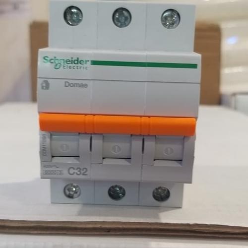 Jual MCB 32A 3P Domae Schneider - Jakarta Pusat - Quizel Electric | Tokopedia