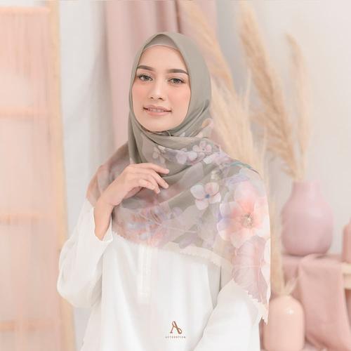 Jual SHIRA SERIES / CHESTER SCARF HIJAB VOAL ULTRAFINE LASERCUT SEGI ...