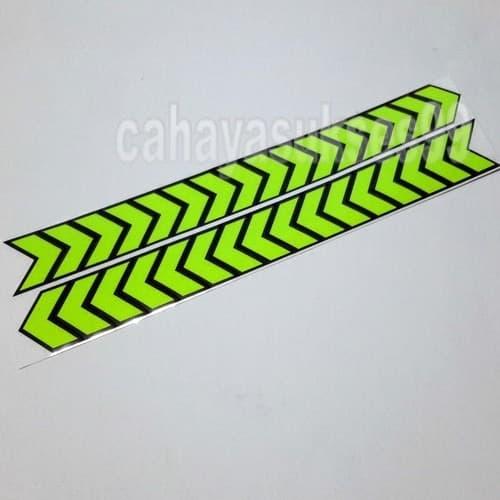 Jual Sticker Mobil Hijau Stabillo List Hitam Stiker Kaca SAFETY SIGN ...