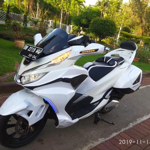 Jual MODIFIKASI PCX GOLDWING (Putih) - Kab. Bogor - iR2 Motoshop ...