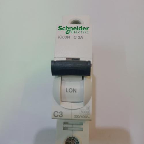 Jual MCB iC60N 1P 3A SCHNEIDER A9F74103 - Kota Bandung - elektrikal ...
