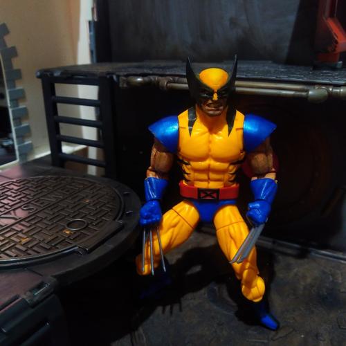 Jual wolverine custom repaint original marvel legends - Jakarta Utara ...