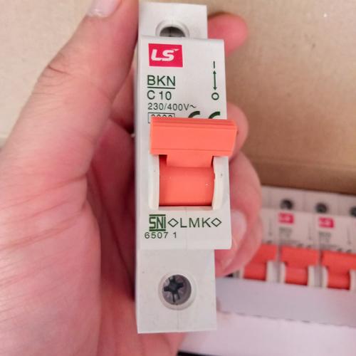 Jual MCB MEREK LS 1P 10A 6kA - Kota Bandung - Elektrik Industri | Tokopedia