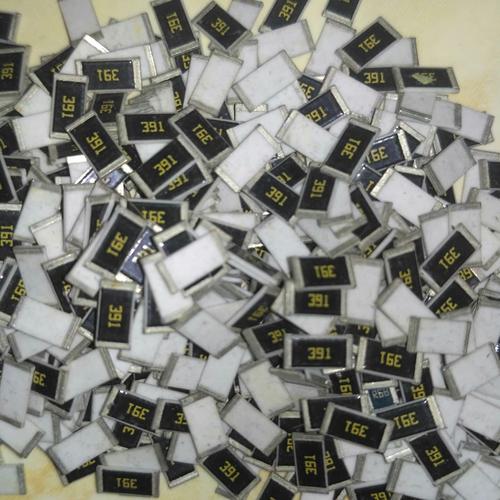 Jual SMD resistor 390ohm 301 1watt 1w 6mmX3mm - Kota Surabaya - jadul ...