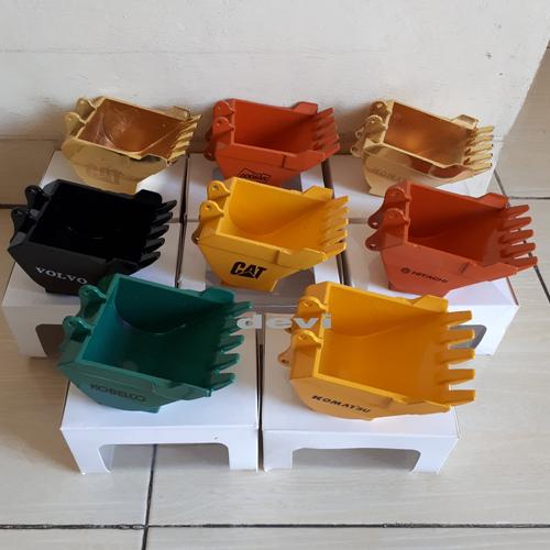 Jual Diecast Alat Berat/ Asbak Bucket /miniatur alat berat - Zaxis ...