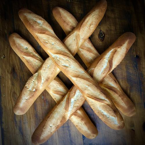 Jual ROTI PERANCIS BAGUETTE PANJANG 45cm/ FRENCH BREAD GRANDPAS 45cm ...