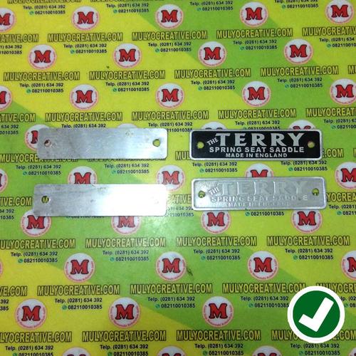Jual Label Plat Logam Merk Label Nama - Label Nama Merk The Terry ...