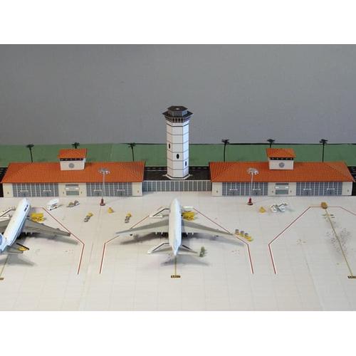 Jual Diecast Pesawat Terminal Building Mat Airport Single Runway - Kota ...