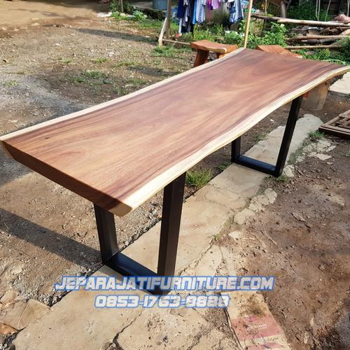 Jual meja trembesi kaki besi model slim not meja jati meja makan meja ...