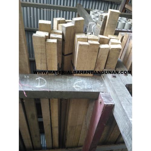 Jual kayu reng kayu balok 3/4 kayu konstruksi bangunan tiang kandang ...