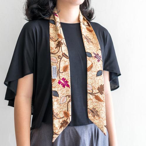 Jual Scarf/Syal Batik Dobi Semi Sutra Kuning Motif Daun - Jakarta Barat ...