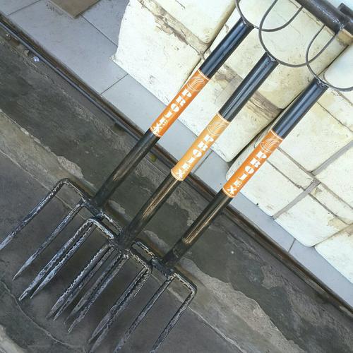 Jual Sekop Skop Cangkrang Garpu Garukan Besar Tebal Taman Kebun Sampah Kab Bekasi Gemilang