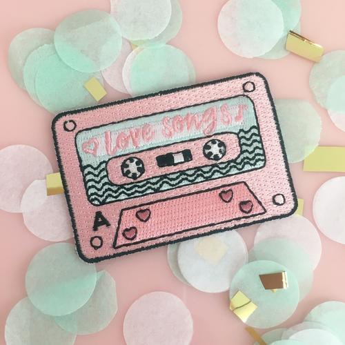 Jual Love Song Iron Patch Bordir Tempel Emblem Bordir Patches - Kab ...
