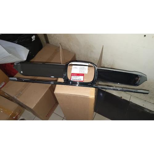 Jual Front Grill / List grill depan Honda Mobilio RS facelift Genuine ...