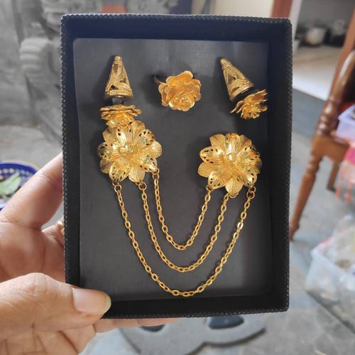 Jual Shandra Jewelry - Set Bross Kancing Bunga Emas Alpaka Kebaya Hijab - Kab. Tabanan - Shandra ...