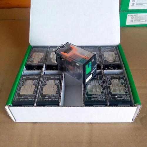 Jual Schneider Relay Zelio RXM3AB2BD 10A 24VDC - Kota Bandung ...